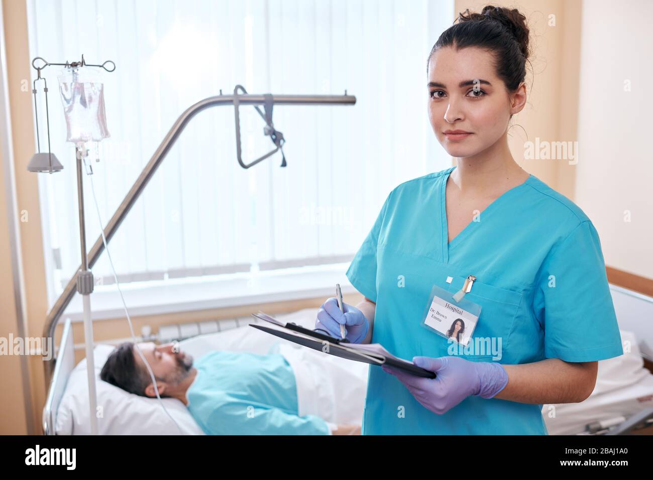 Hospital bed patient notes hi-res stock photography and images - Alamy