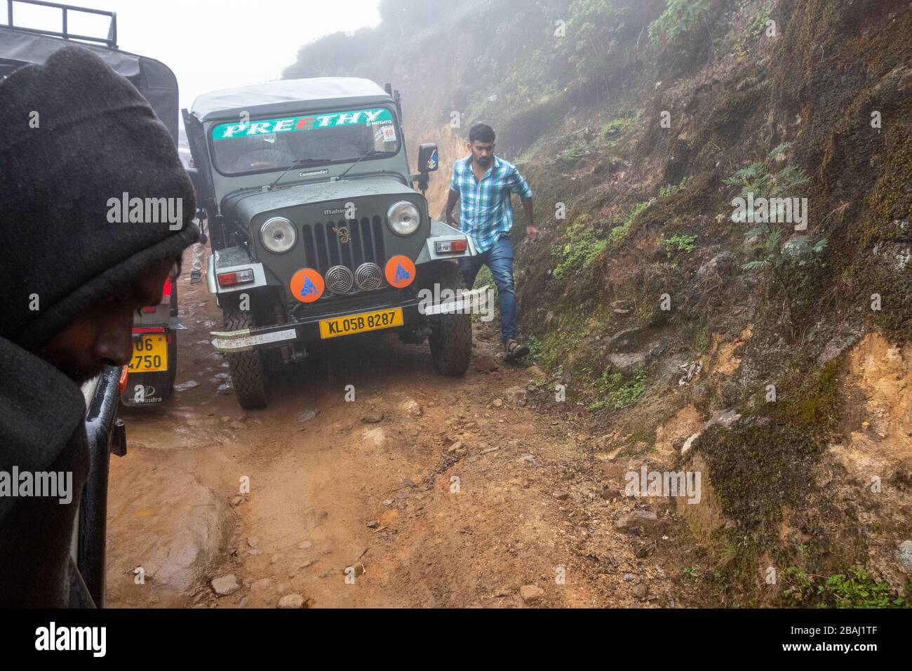 Jeep safari on an off-road trail through world’s highest elevation tea ...
