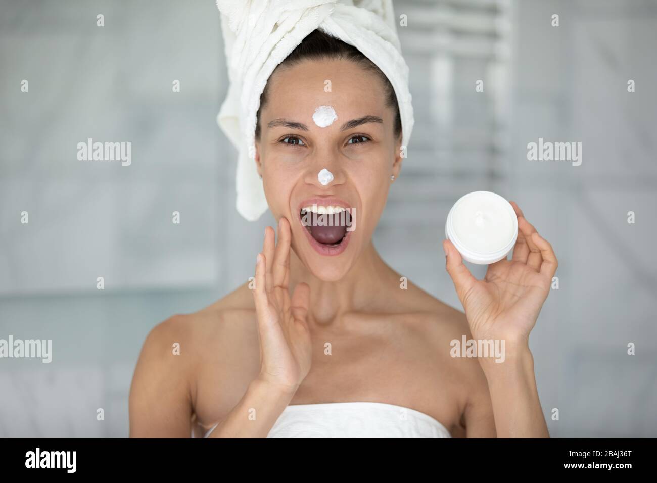 Restorative mask hi-res stock photography and images - Alamy