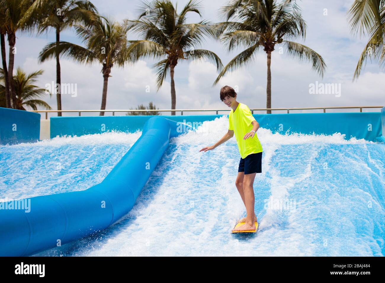 Singapore school boy hi-res stock photography and images - Alamy