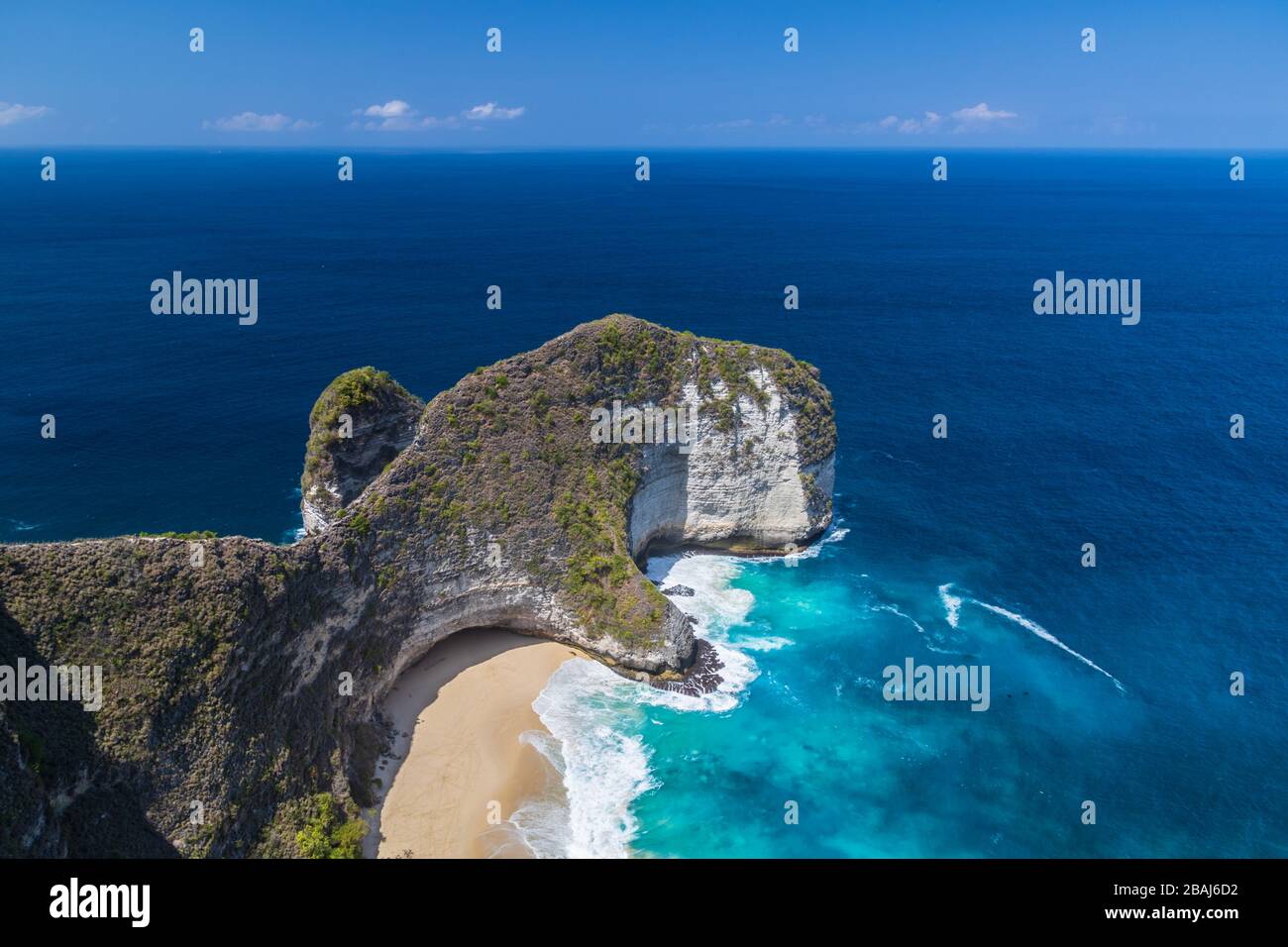 View of Kelingking beach also known as T-Rex cliff point, Nusa Pendia ...