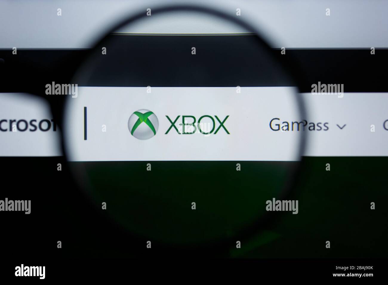 Xbox logo hi-res stock photography and images - Alamy