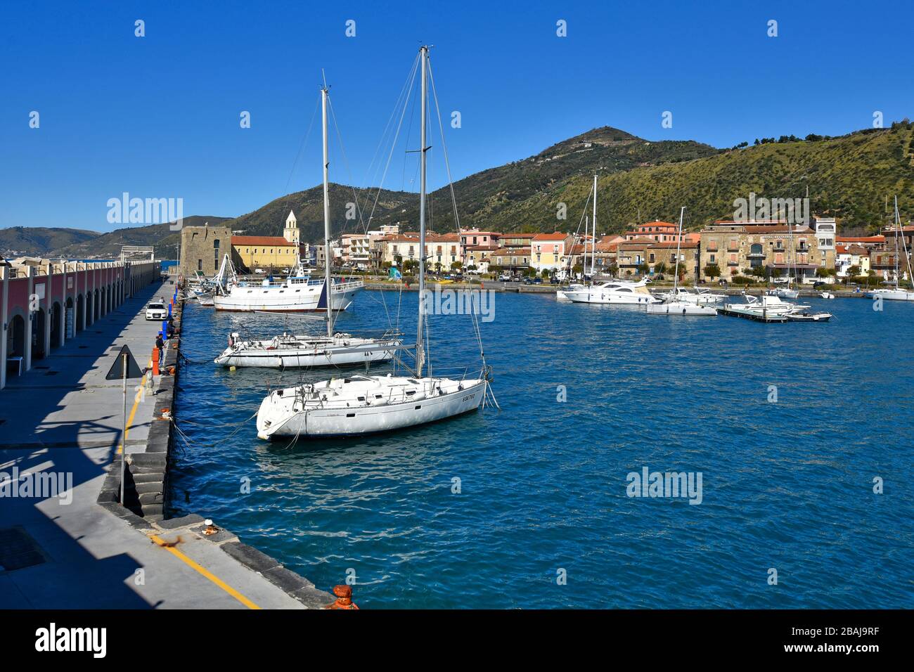Port of acciaroli hi-res stock photography and images - Alamy