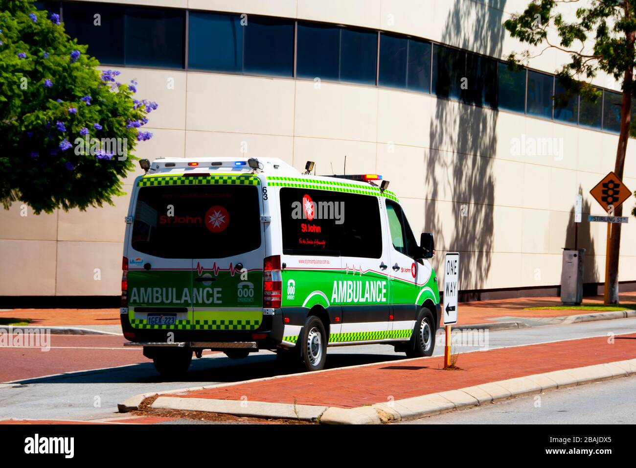 Ambulance siren hi-res stock photography and images - Alamy