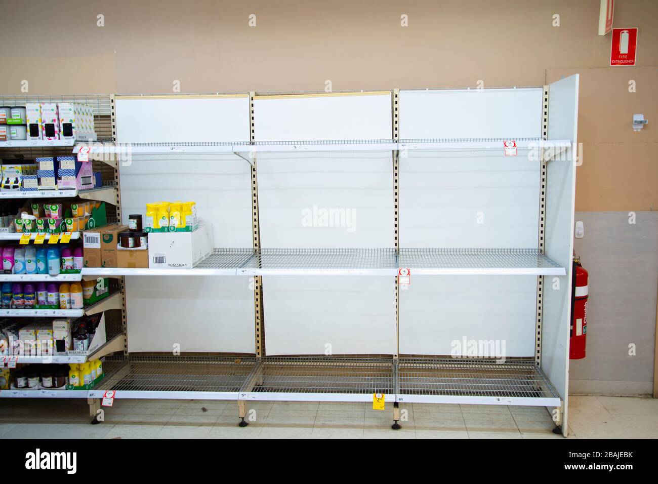 Empty shop australia hi-res stock photography and images - Alamy