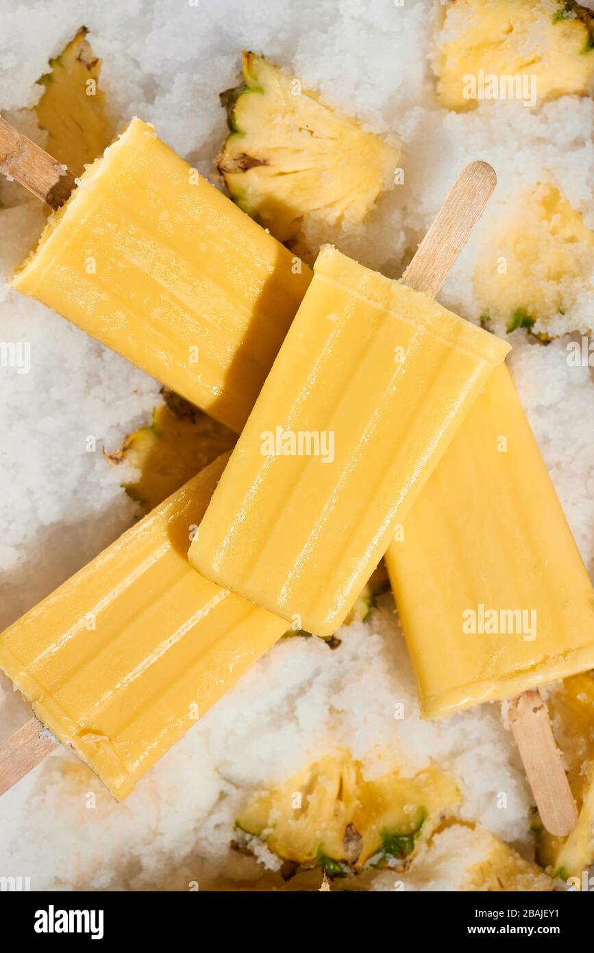 Popsicle ice cream hi-res stock photography and images - Alamy