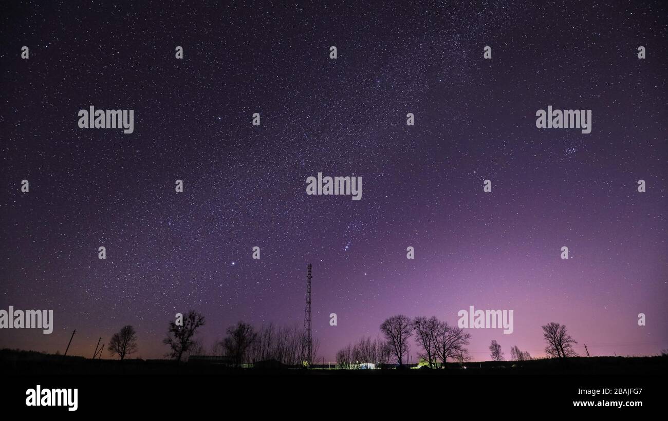 Night sky network hi-res stock photography and images - Alamy