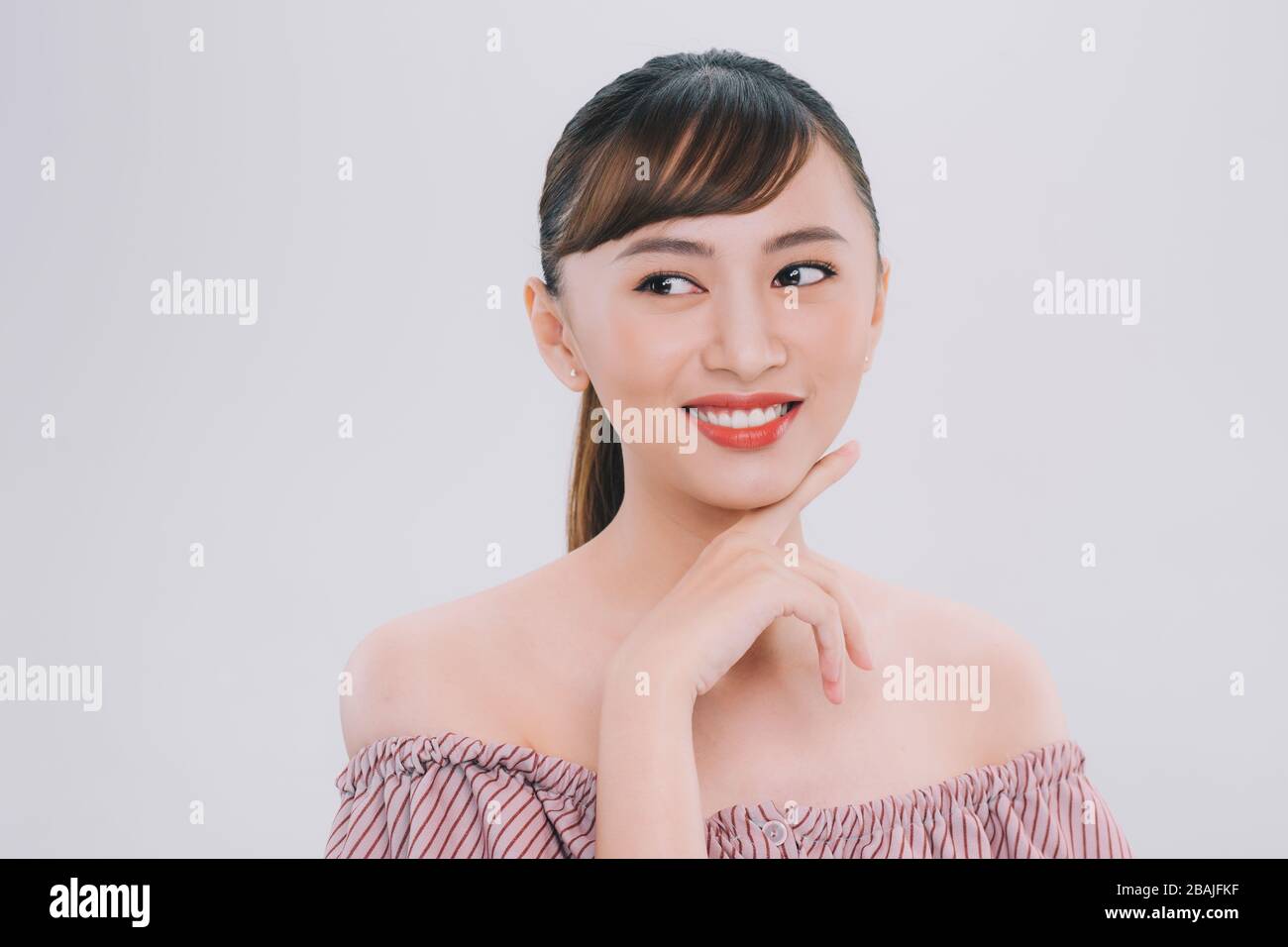 Happy model girl face. Pretty woman with clear skin Stock Photo - Alamy