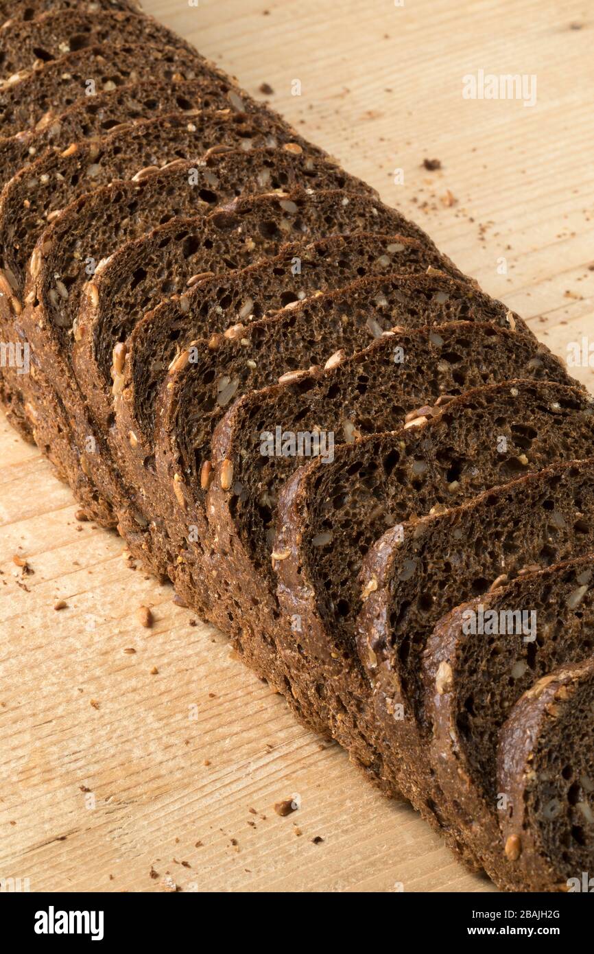 Row of bread hi-res stock photography and images - Alamy