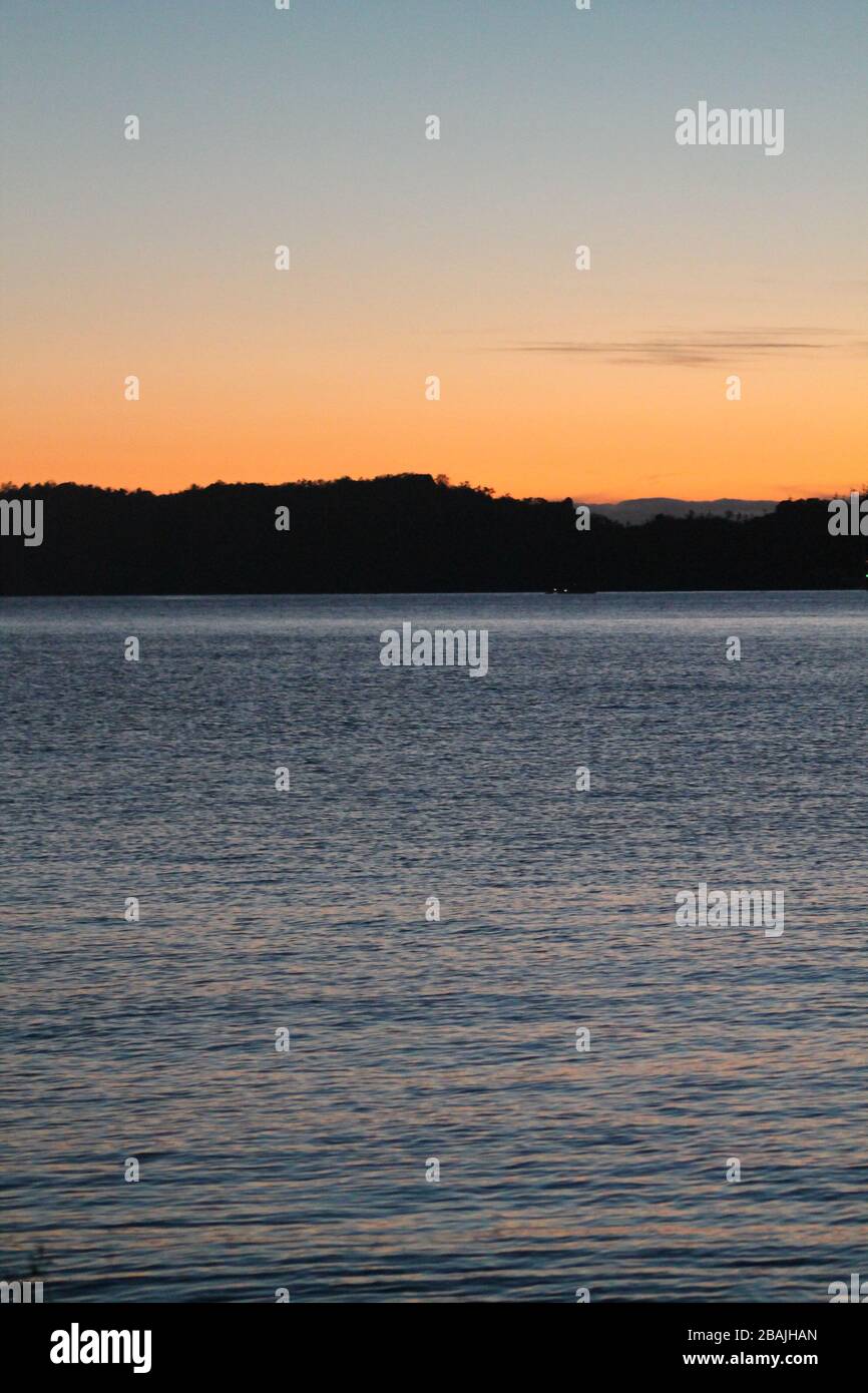Sun over sydney beach hi-res stock photography and images - Alamy