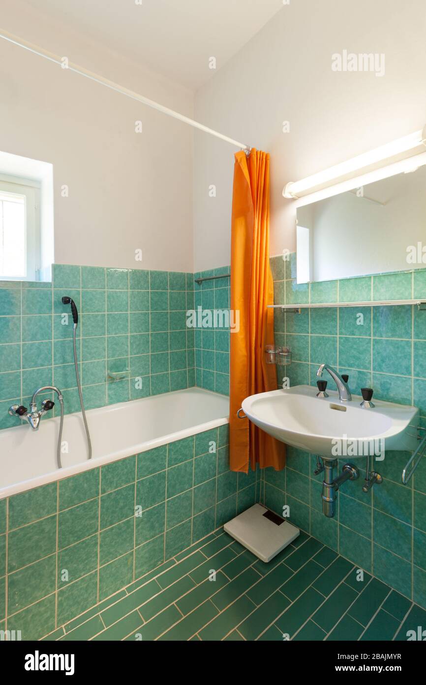 Architecture, interior house, old bathroom Stock Photo - Alamy