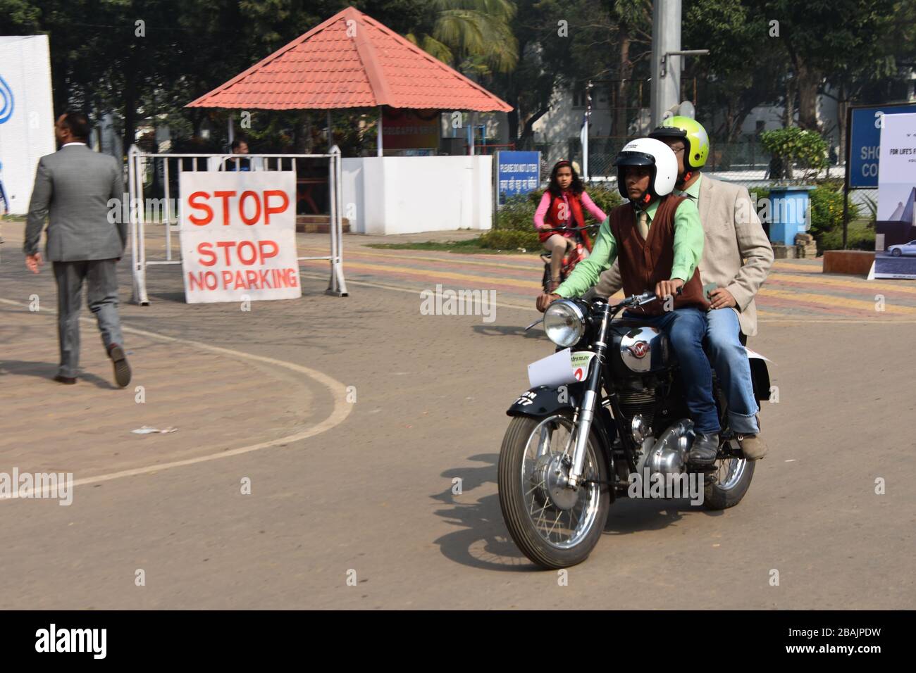 1964 Matchless motorcycle with 350 cc and 1 cylinder engine. India WBN ...