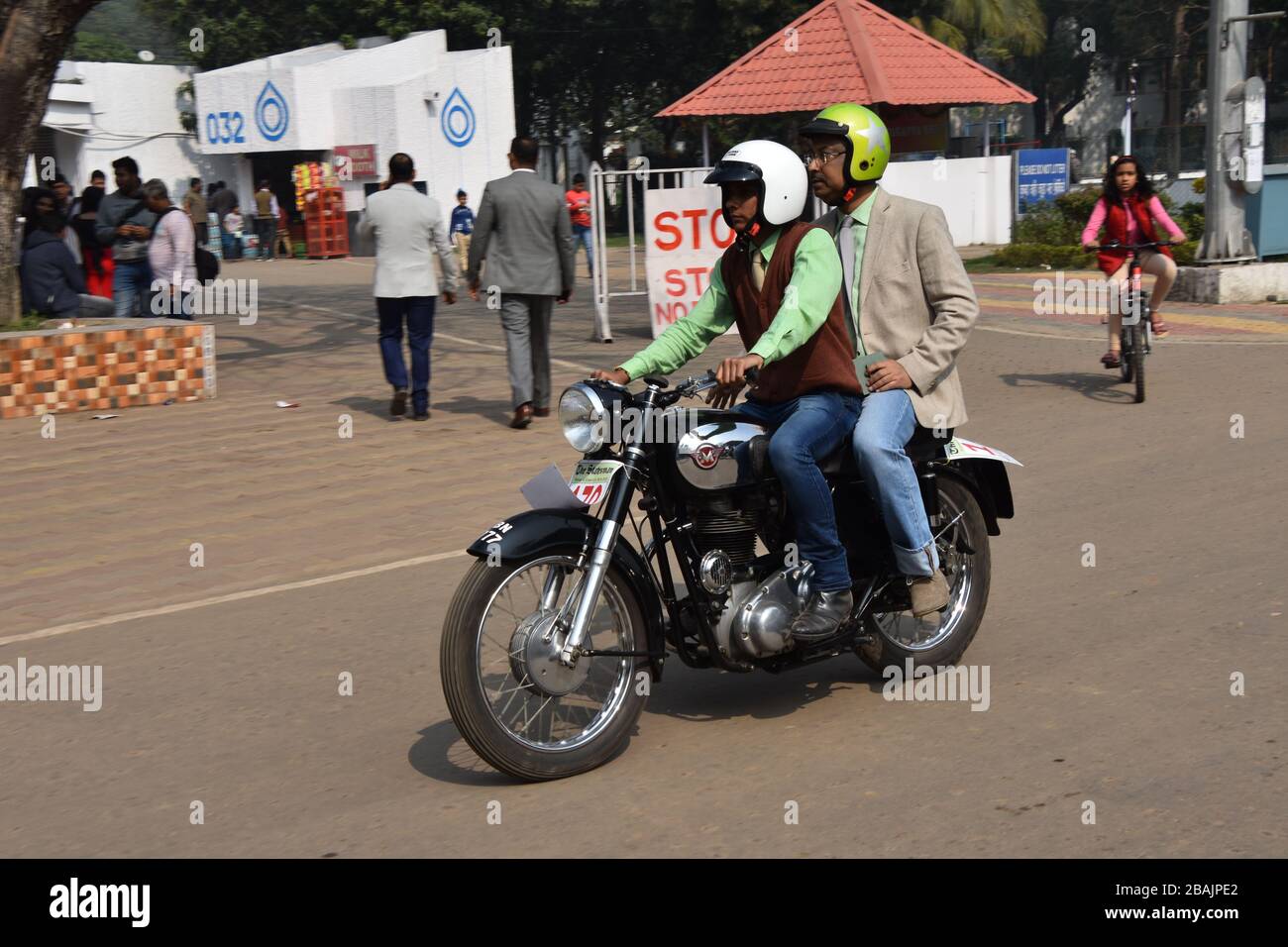 1964 Matchless motorcycle with 350 cc and 1 cylinder engine. India WBN ...