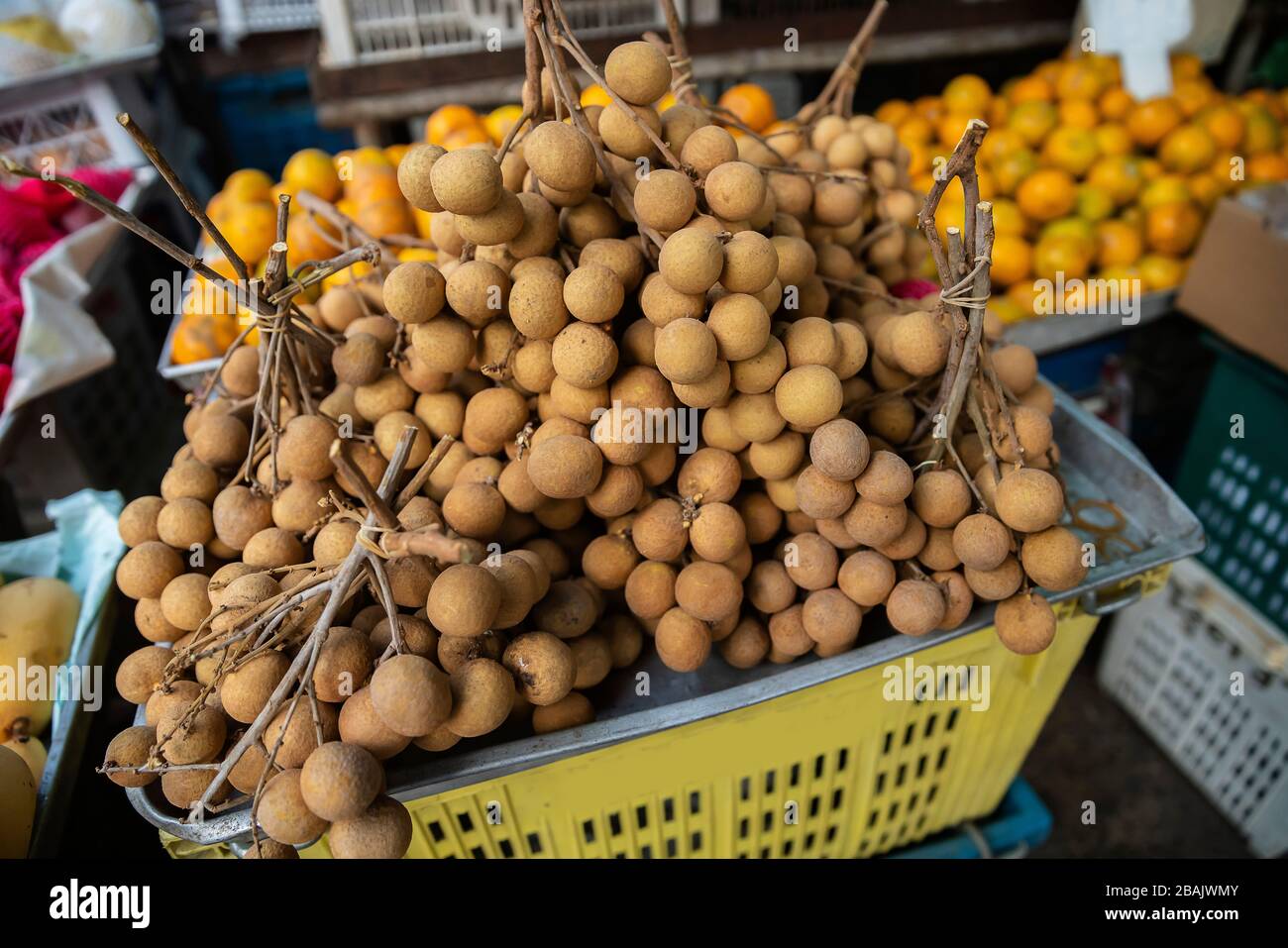 Fresh Longan in fruits market Stock Photo - Alamy