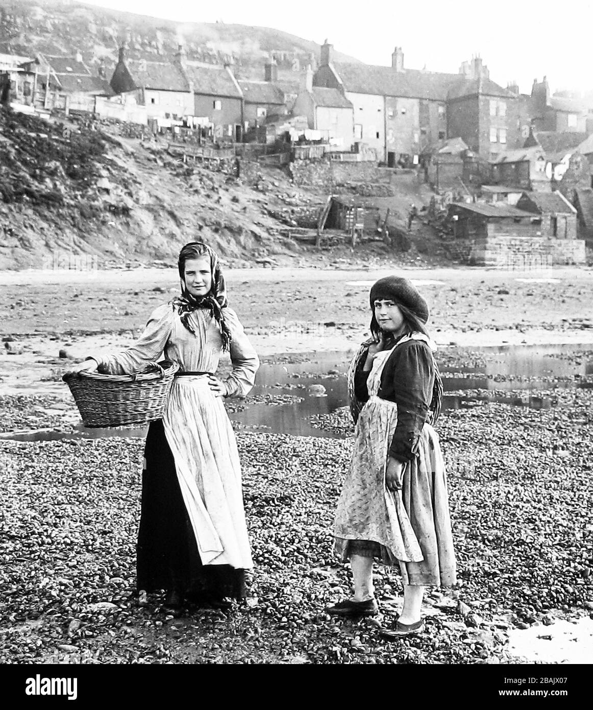 Gathering shellfish, Whitby, Victorian period Stock Photo - Alamy