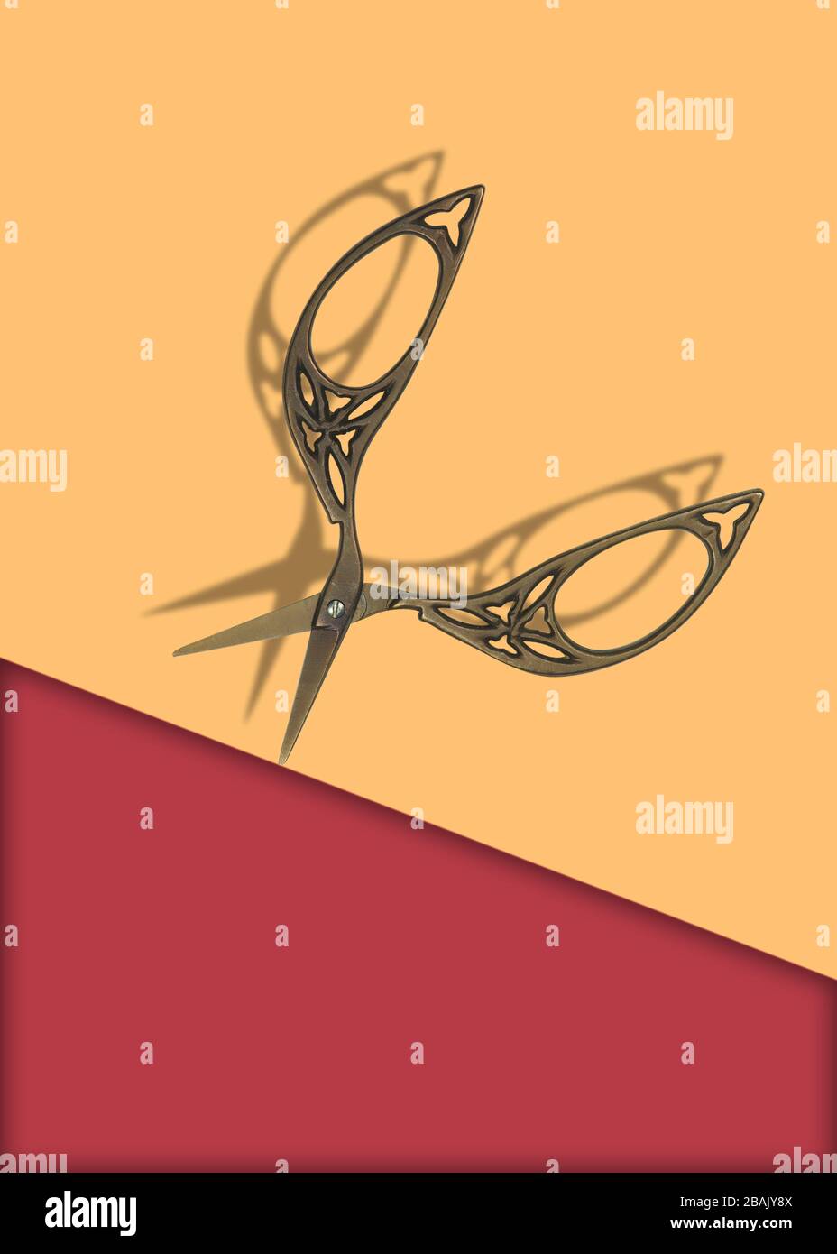 Scissors scissor cut out line hi-res stock photography and images - Alamy