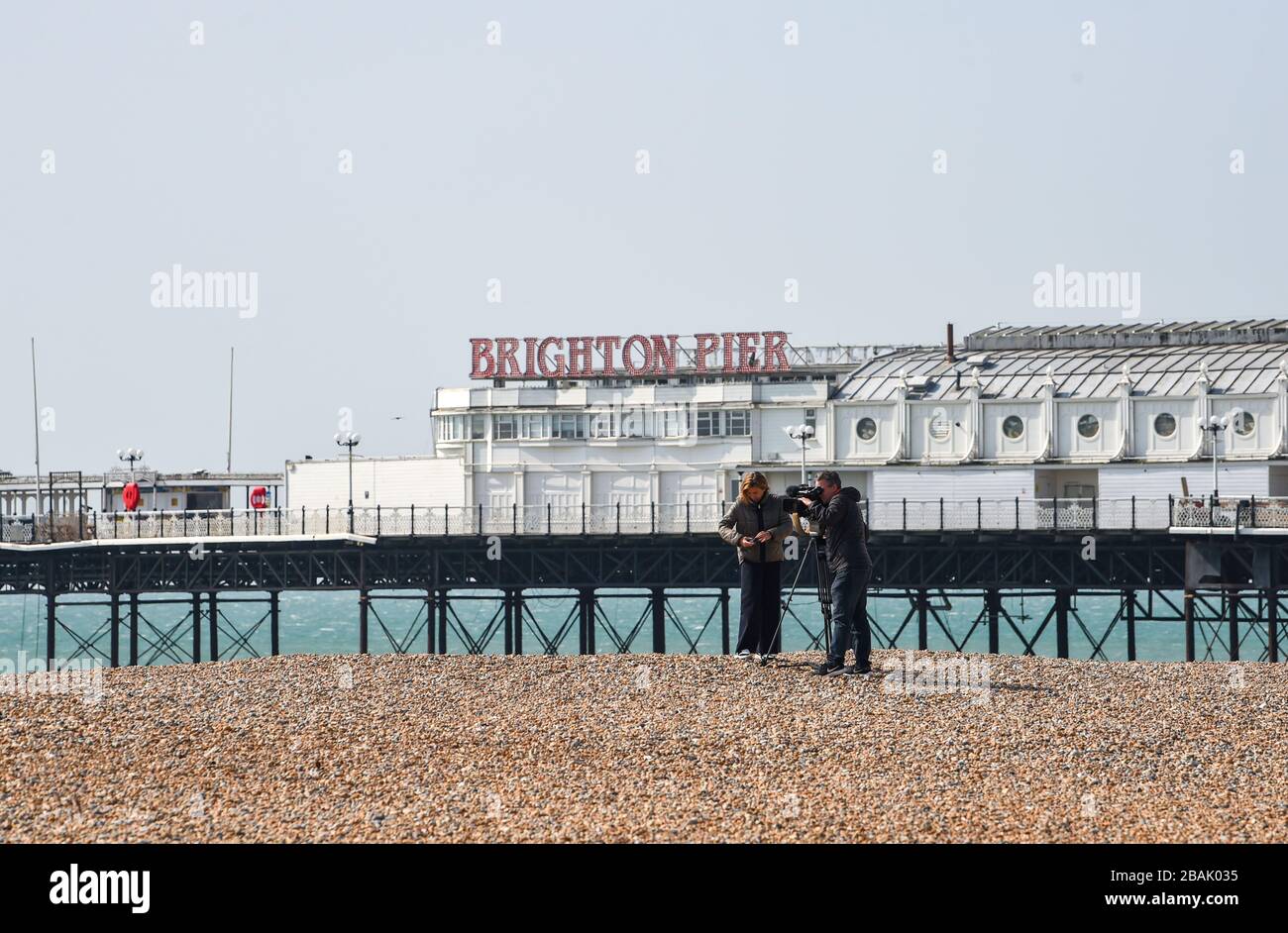 Tv news reporter reporting beach hi-res stock photography and images ...