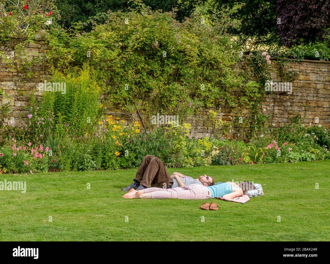 Old Couple Sunbathing Hi res Stock Photography And Images Alamy Old Couple Sunbathing Hi res Stock Photography And Images Alamy