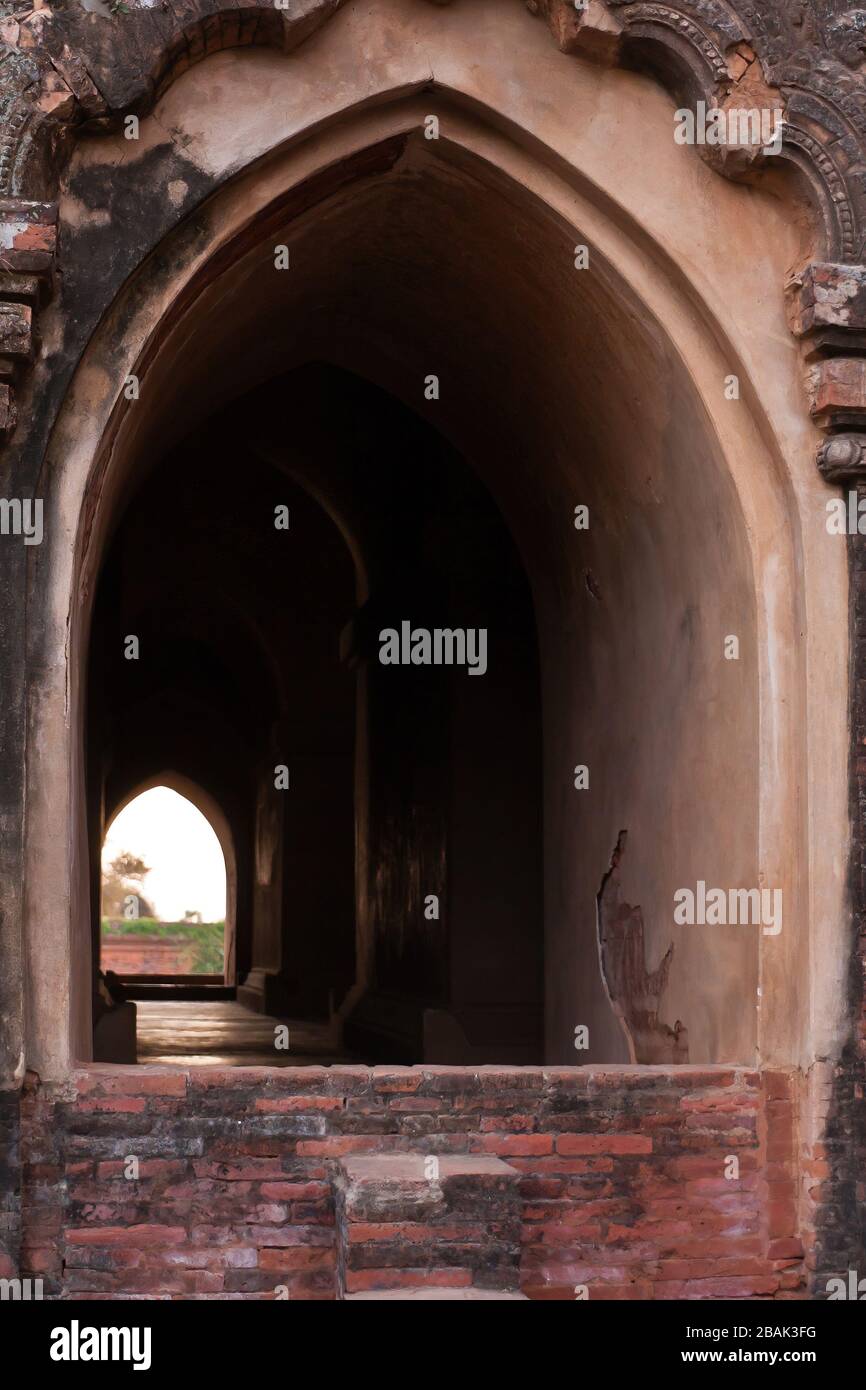 An arched passageway in the Dhammayangyi Temple, Old Bagan, Myanmar ...