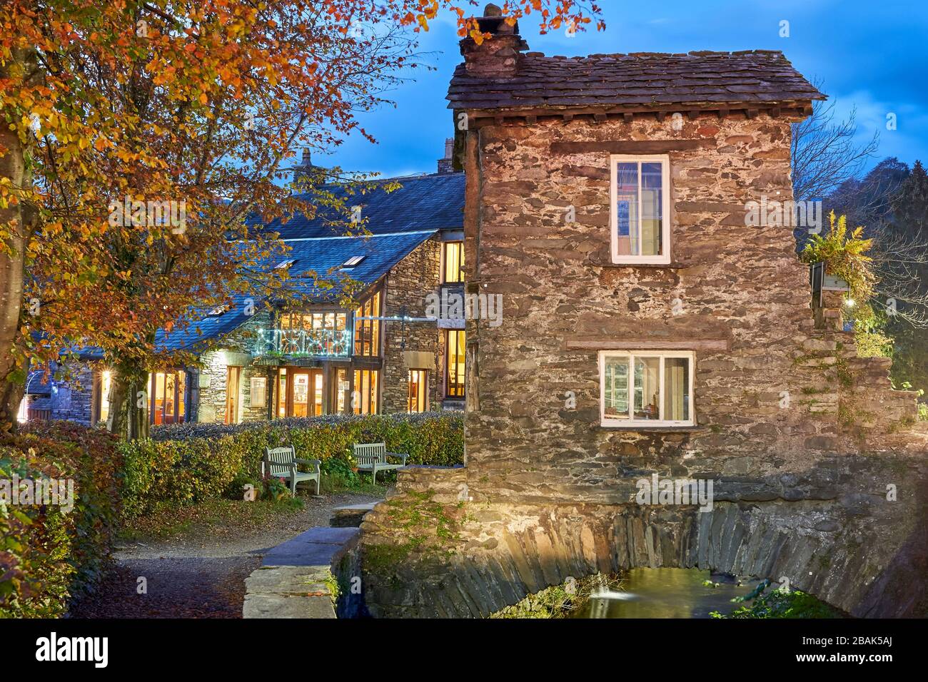 Bridge house ambleside hi-res stock photography and images - Alamy