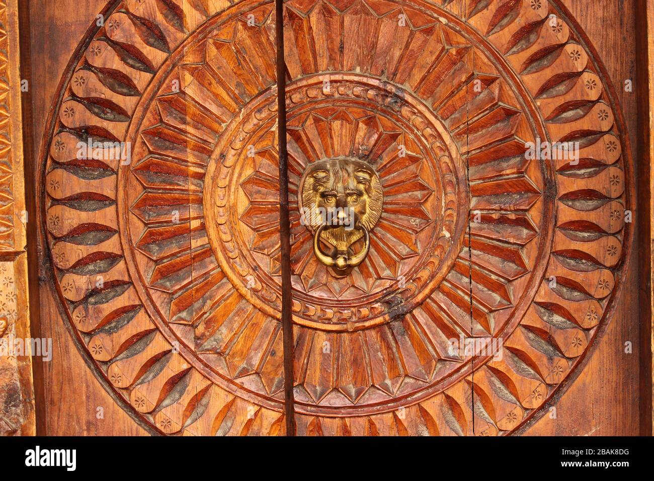 Manali temple hot spring hi-res stock photography and images - Alamy