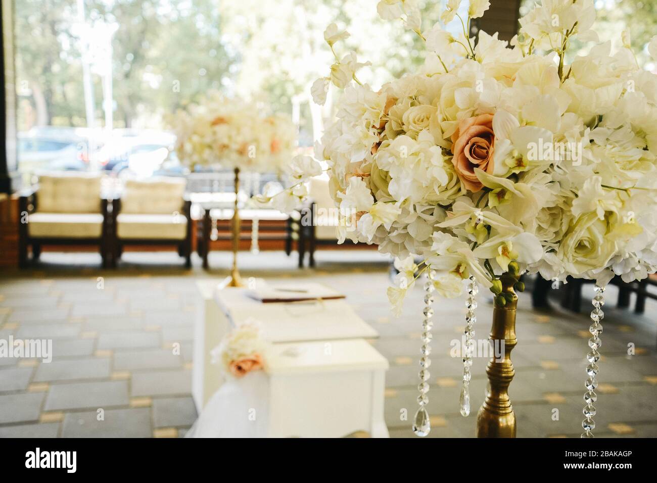 A beautiful floral arrangement for a special event Stock Photo - Alamy