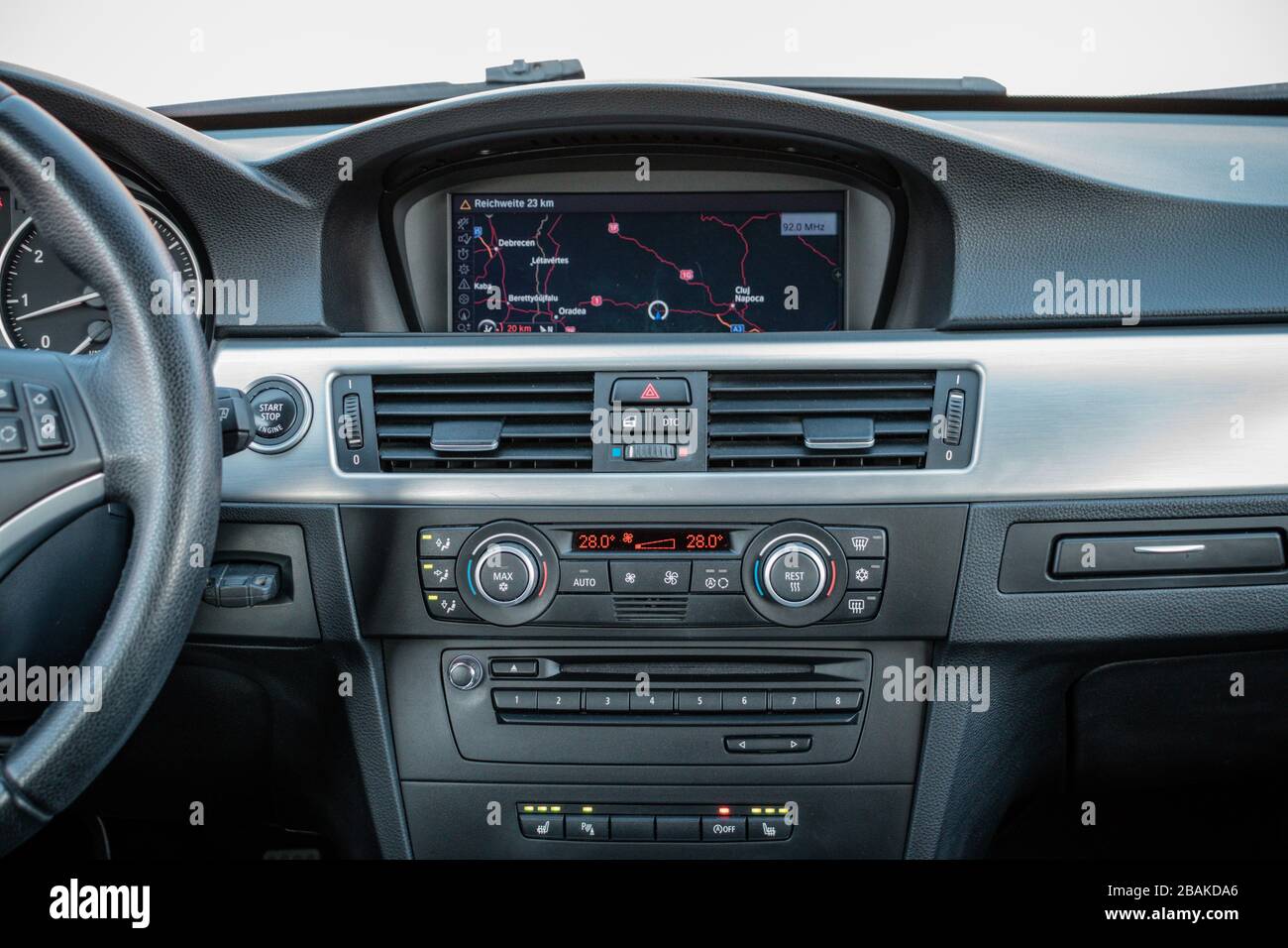 OEM navigation display unit inside dashboard,professional big display ...