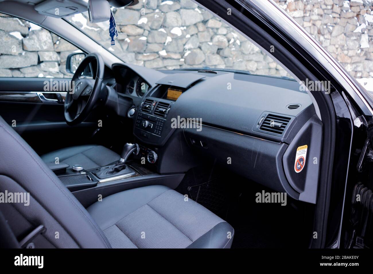 Mercedes Benz W204- year 2012, Avantgarde equipment,Navigation, luxury ...