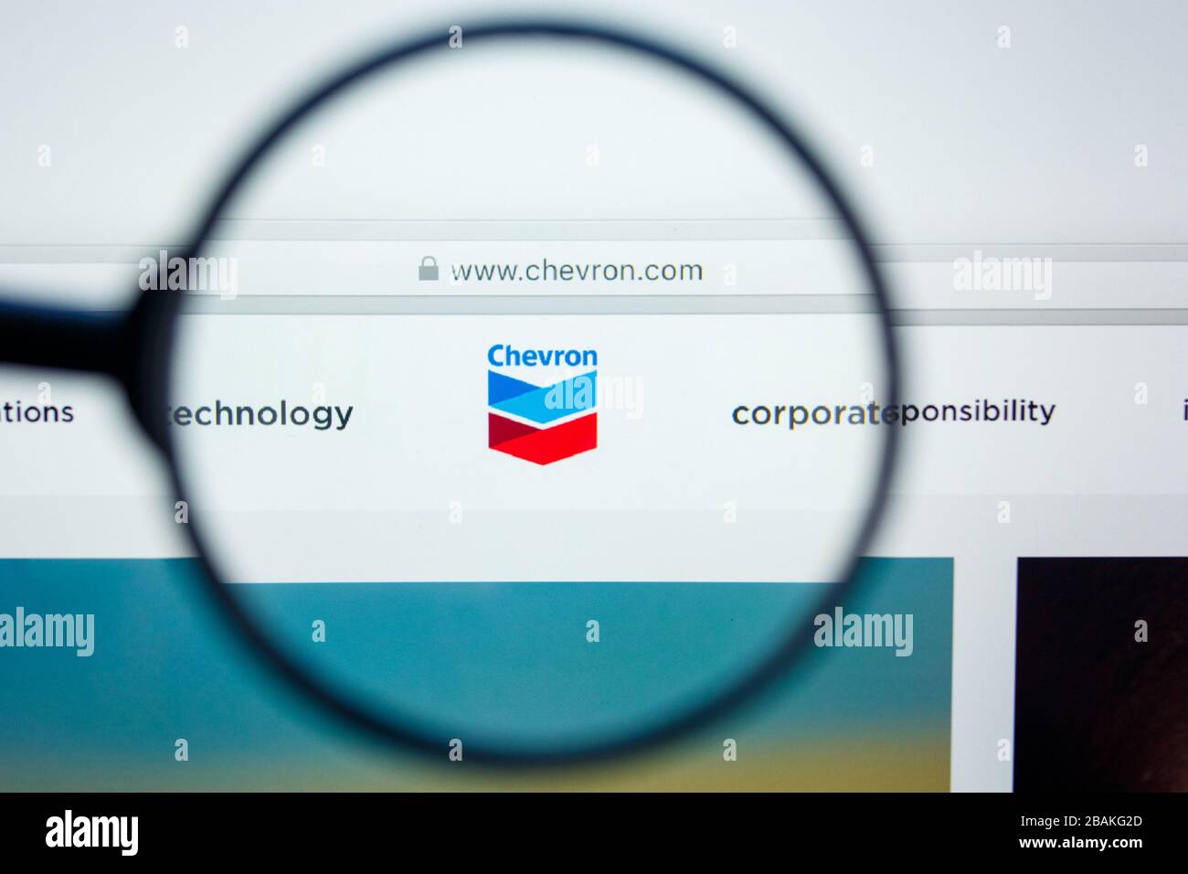 Chevron logo hi-res stock photography and images - Alamy
