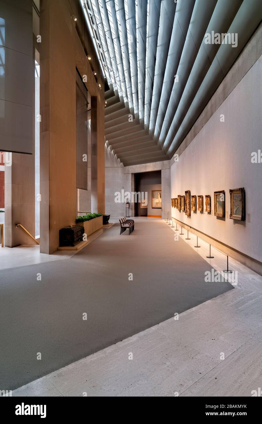 Metropolitan museum of art medieval hi-res stock photography and images ...
