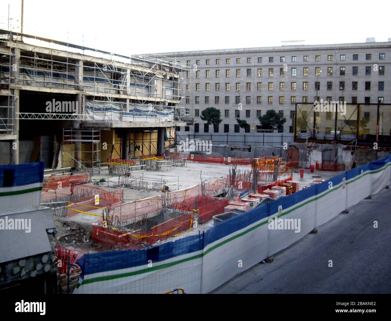 RECONSTRUCCION DEL ANTIGUO EDIFICIO WINDSOR - 2007. Location: Windsor ...