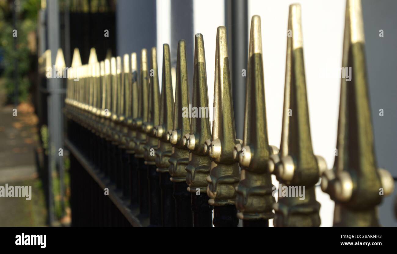 Golden field and fence hi-res stock photography and images - Alamy