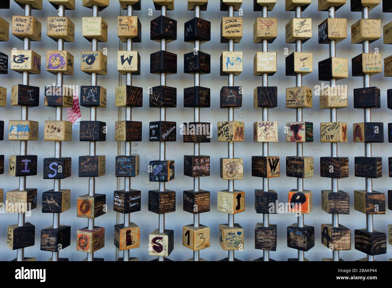 Messages wall hi-res stock photography and images - Alamy