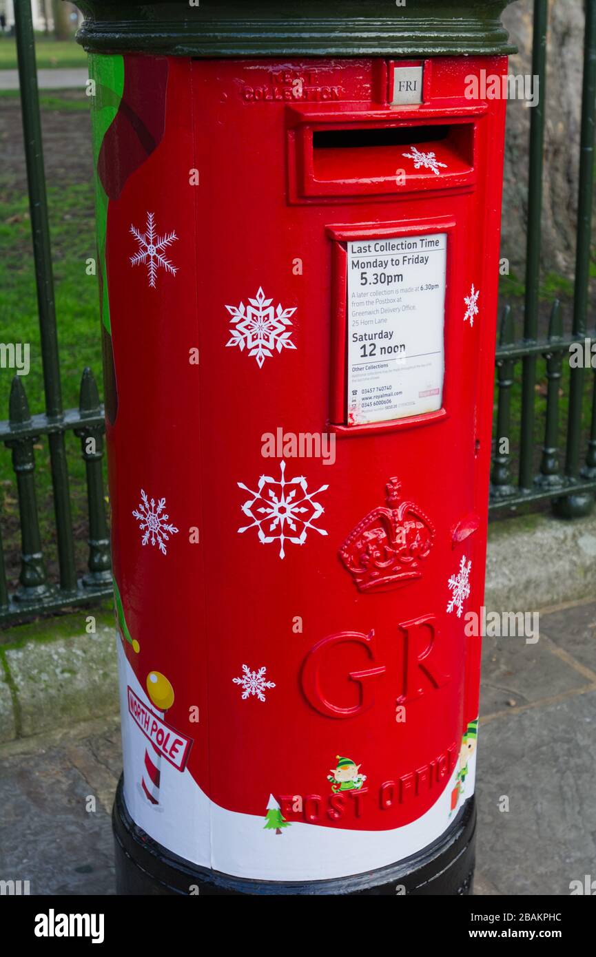 Santa postbox hi-res stock photography and images - Alamy