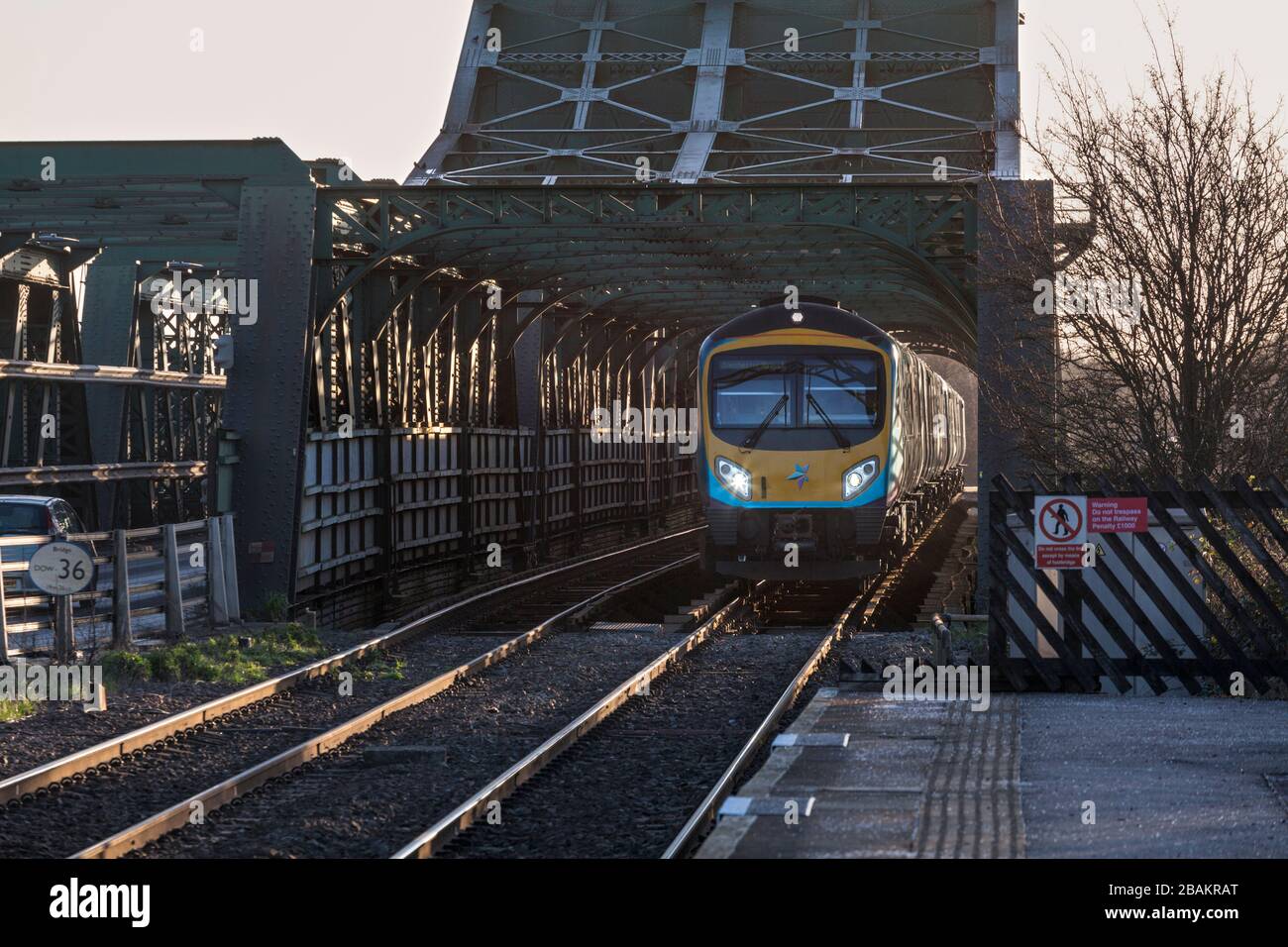 First Transpennine Express class 185 185133 crossing the king George V ...
