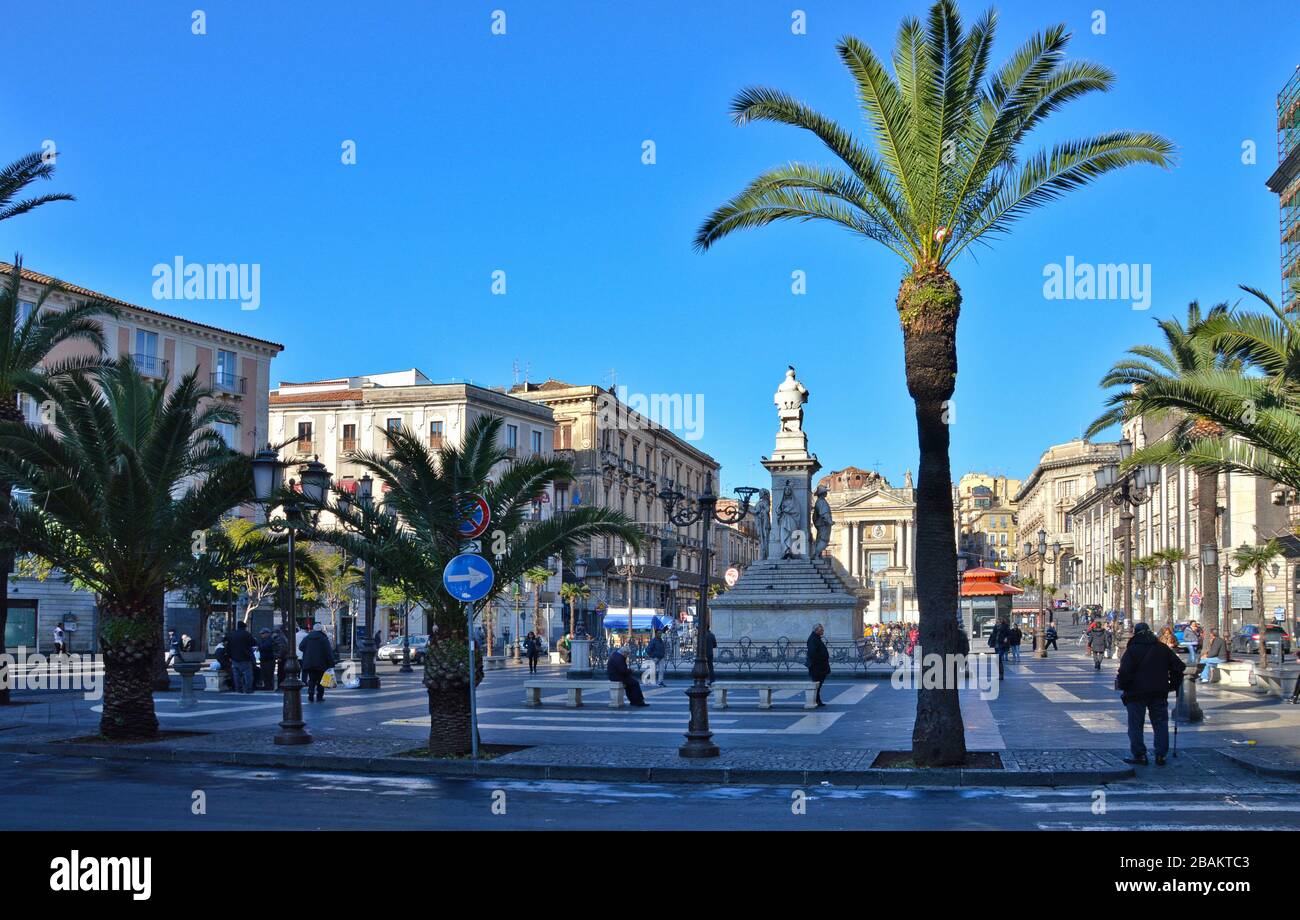 Sicily catania alley hi-res stock photography and images - Alamy