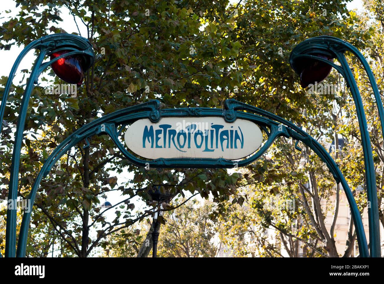Paris subway line hi-res stock photography and images - Alamy