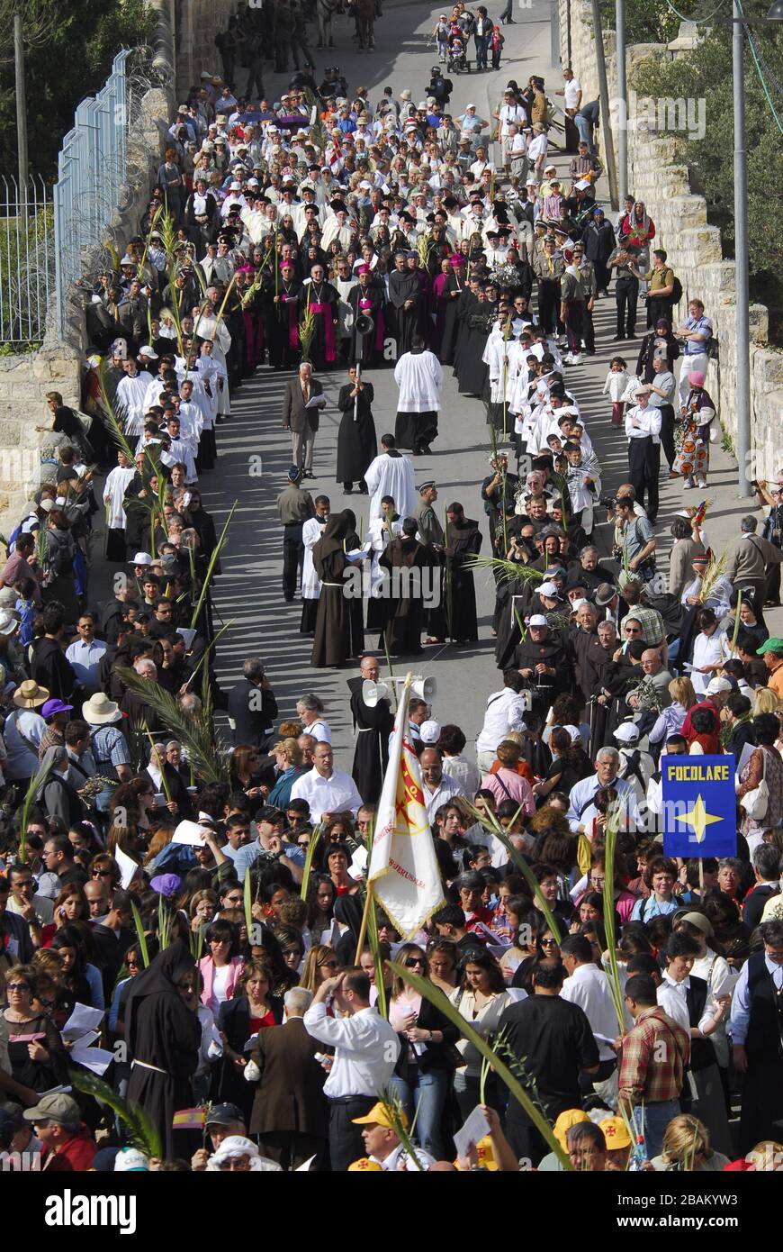 Palm Sunday in Jerusalem - big crowd - easter Stock Photo - Alamy