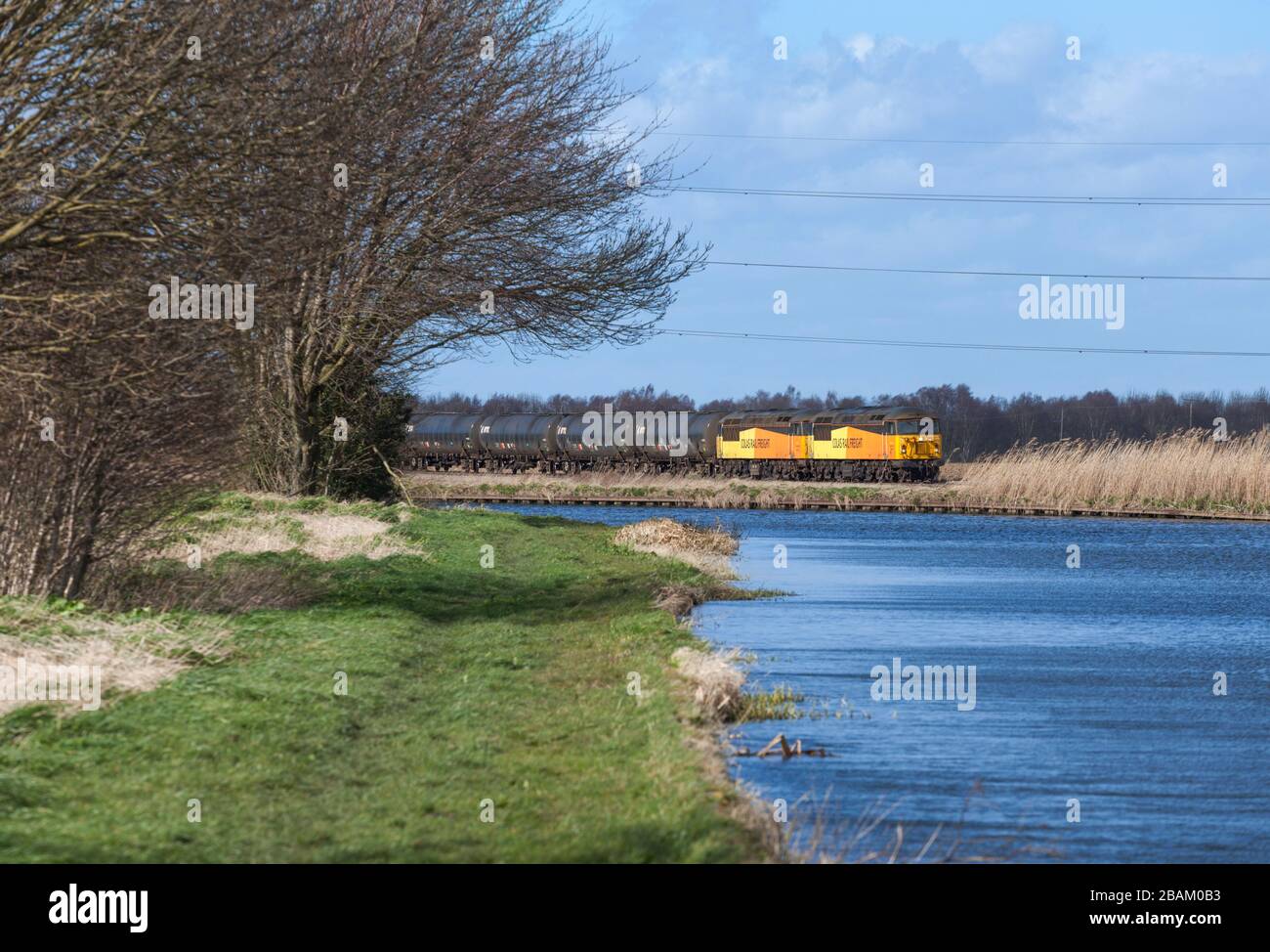 2 Colas Railfreight class 56 locomotives 56078 + 56096 by the ...