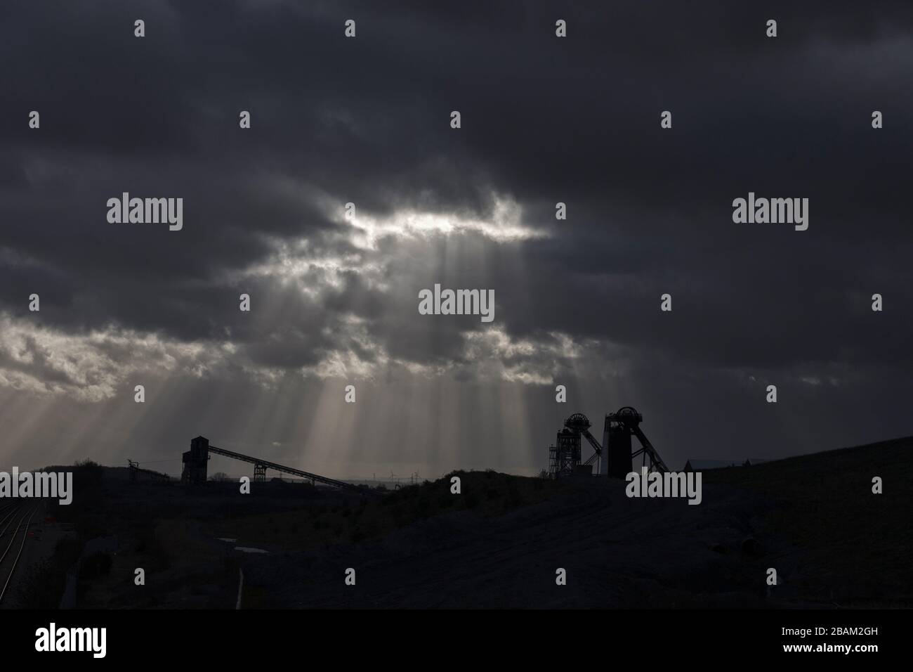 the closed Hatfield main colliery in the Yorkshire coalfield Stock ...