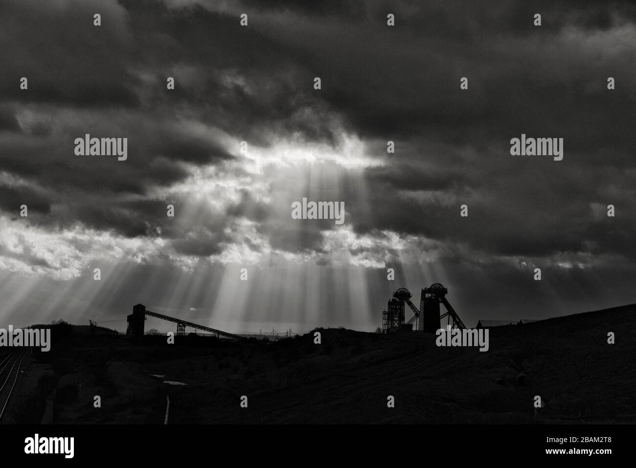 the closed Hatfield main colliery in the Yorkshire coalfield Stock ...