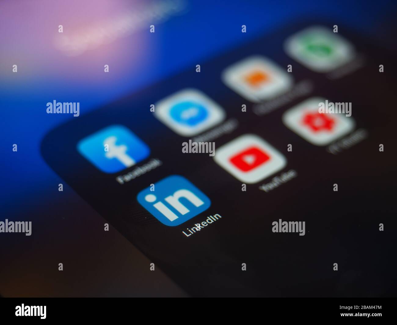 Linkedin app hi-res stock photography and images - Alamy
