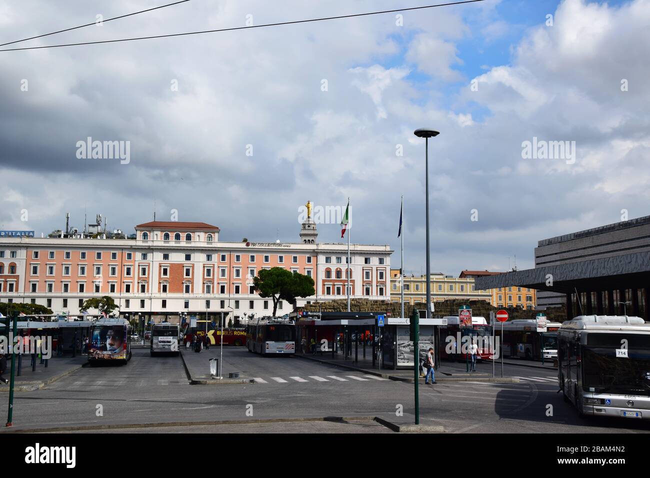 nH collection Palazzo Cinquecento - Basilica del Sacro Cuore di Ges a ...