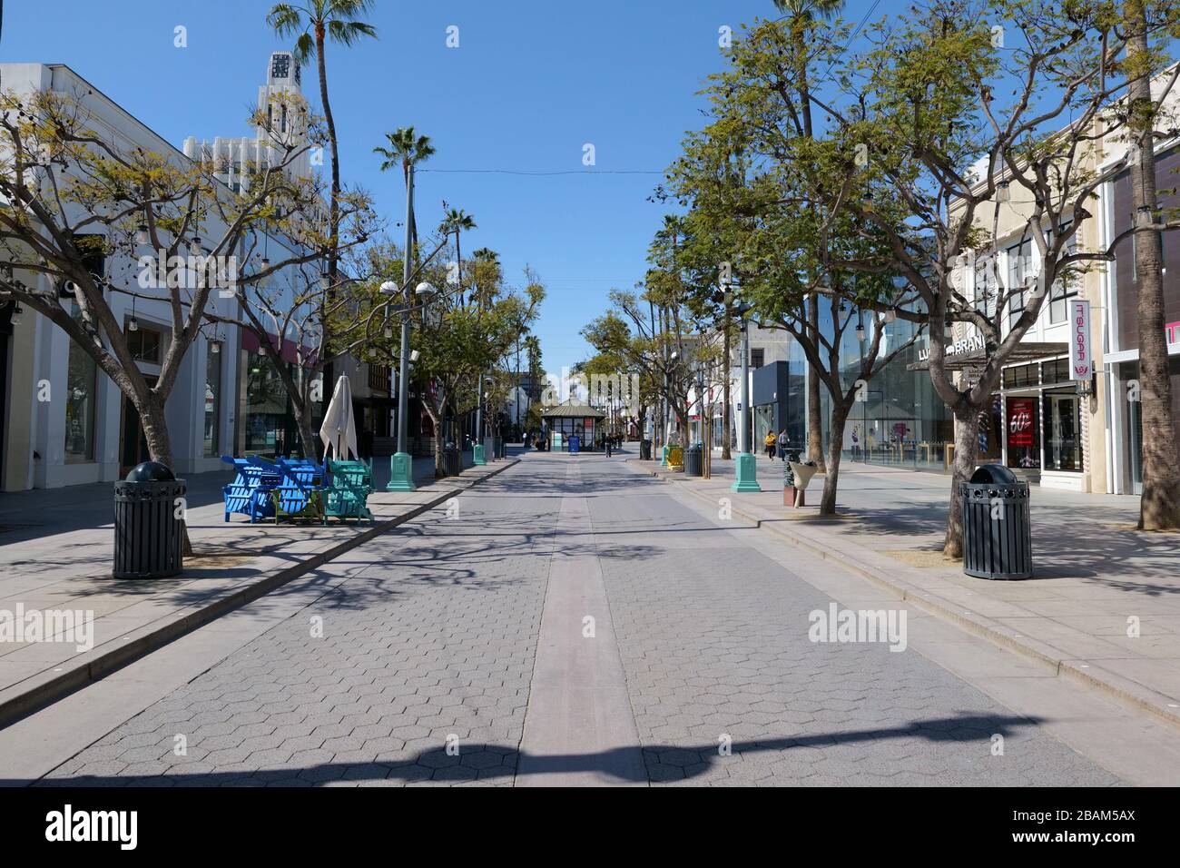 Third street promenade hi-res stock photography and images - Alamy
