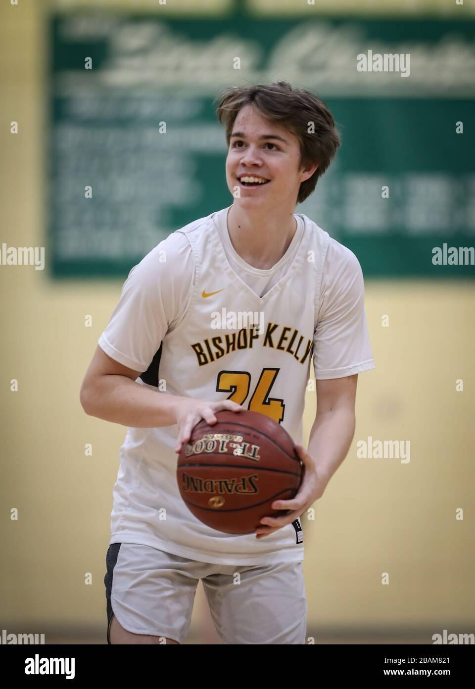 Basketball Action with Idaho Falls vs Bishop Kelly High School in Boise ...