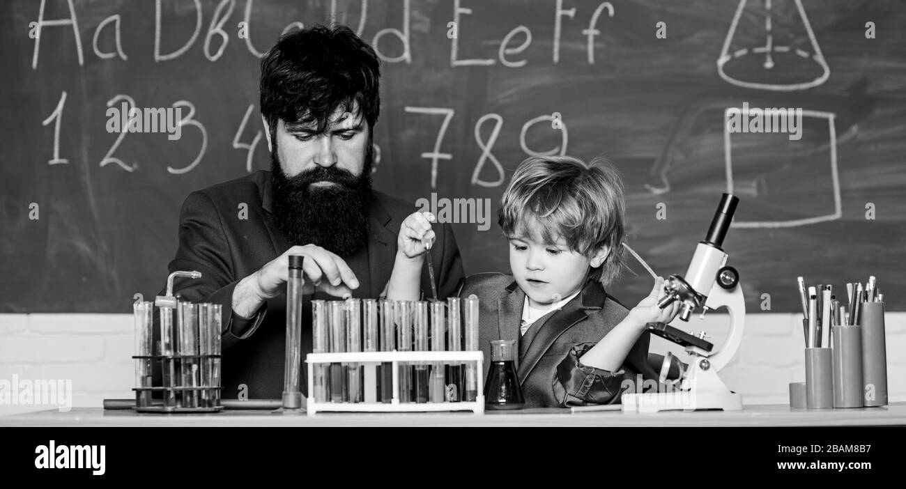 Back to school. Early development of children. Experiments in chemistry ...