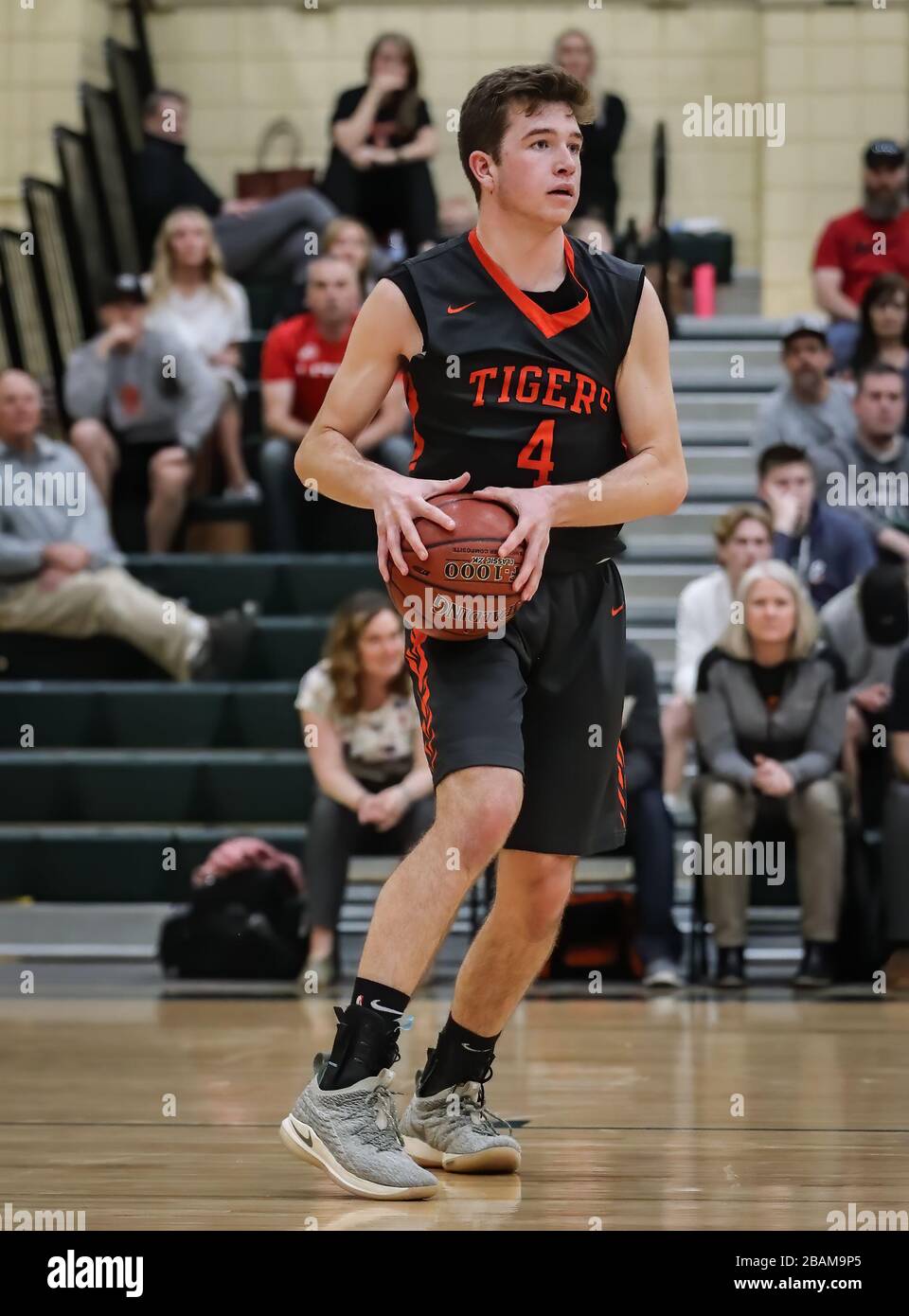 Basketball Action with Idaho Falls vs Bishop Kelly High School in Boise ...