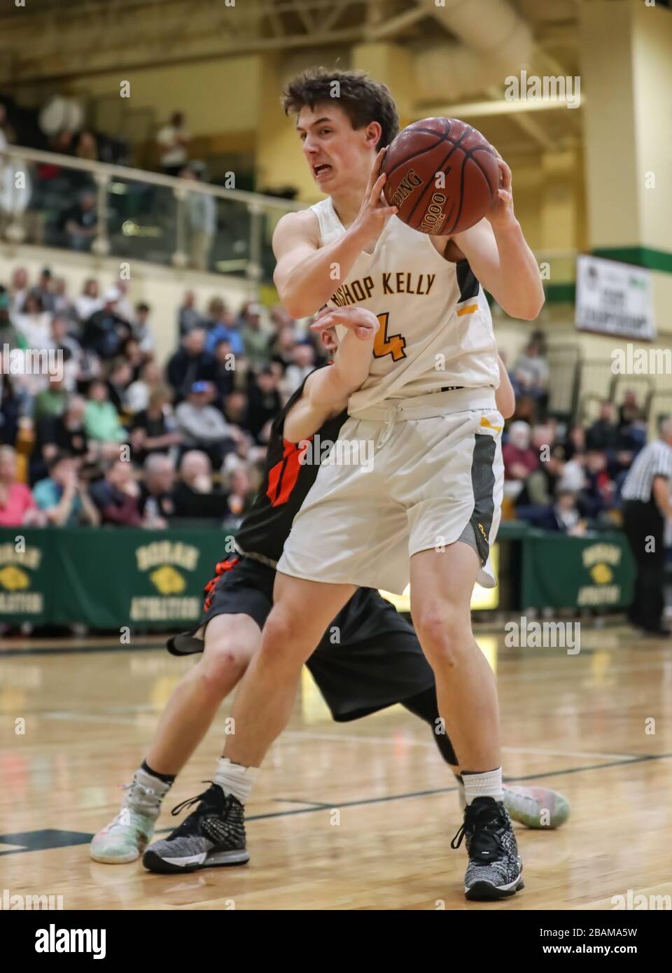 Basketball Action with Idaho Falls vs Bishop Kelly High School in Boise ...