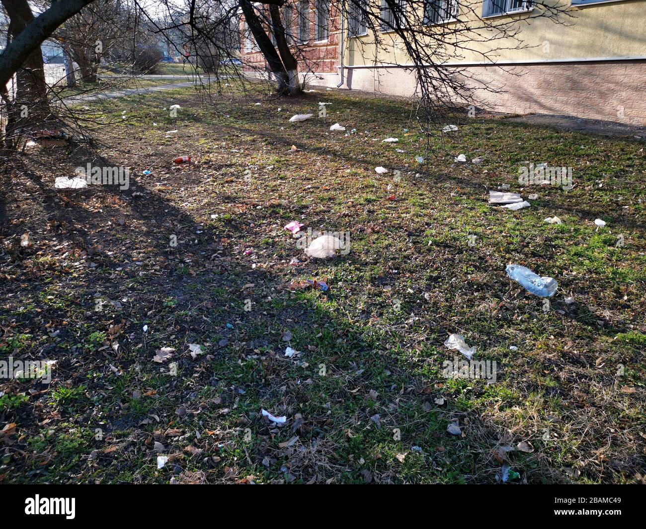 Garbage is scattered on the ground Stock Photo - Alamy