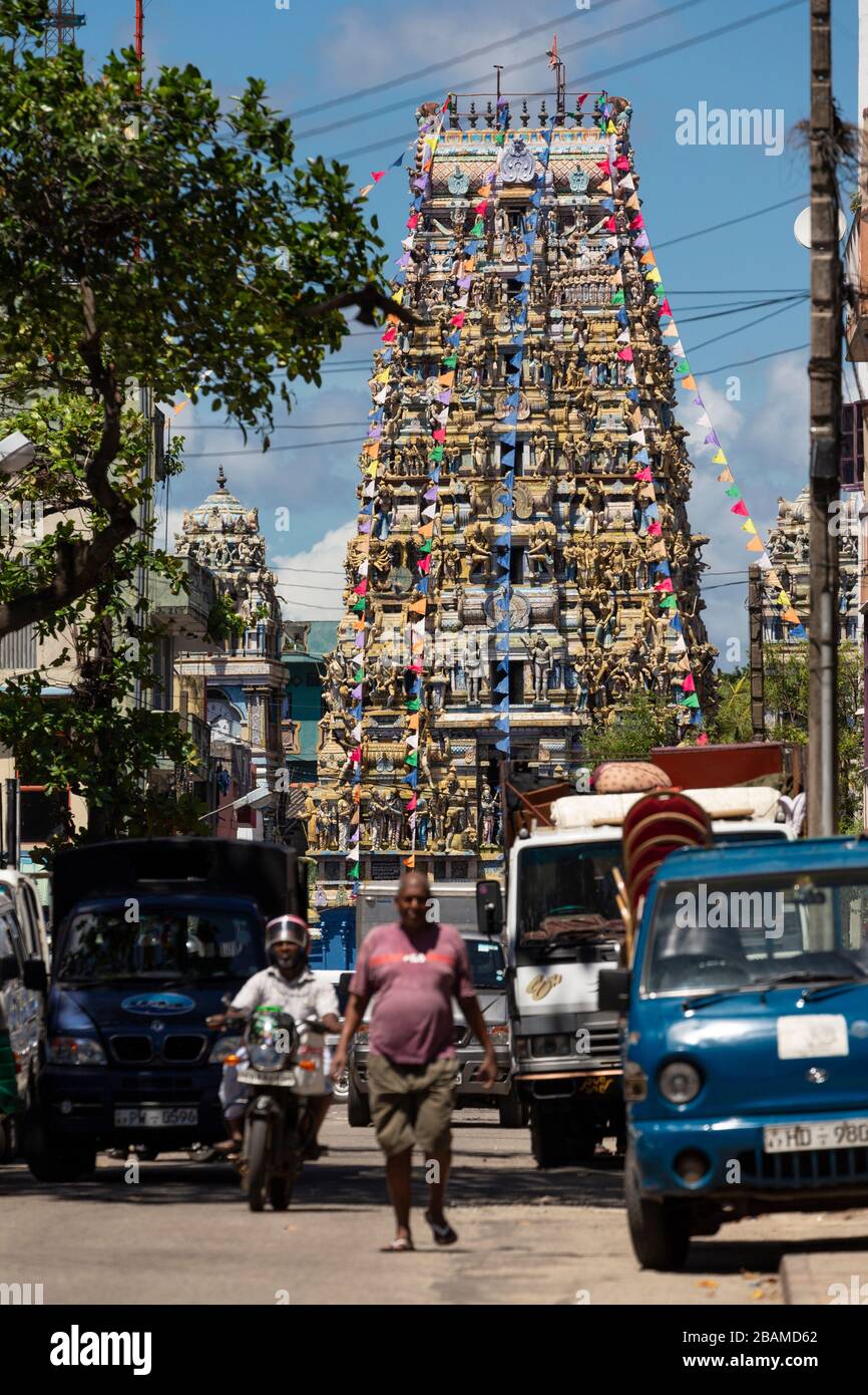 Hindu temple colombo sri lanka hi-res stock photography and images - Alamy